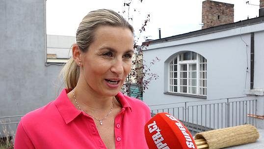 Kovářova kobyla? Monika Marešová na lásku štěstí nemá, ale pracuje jako ...