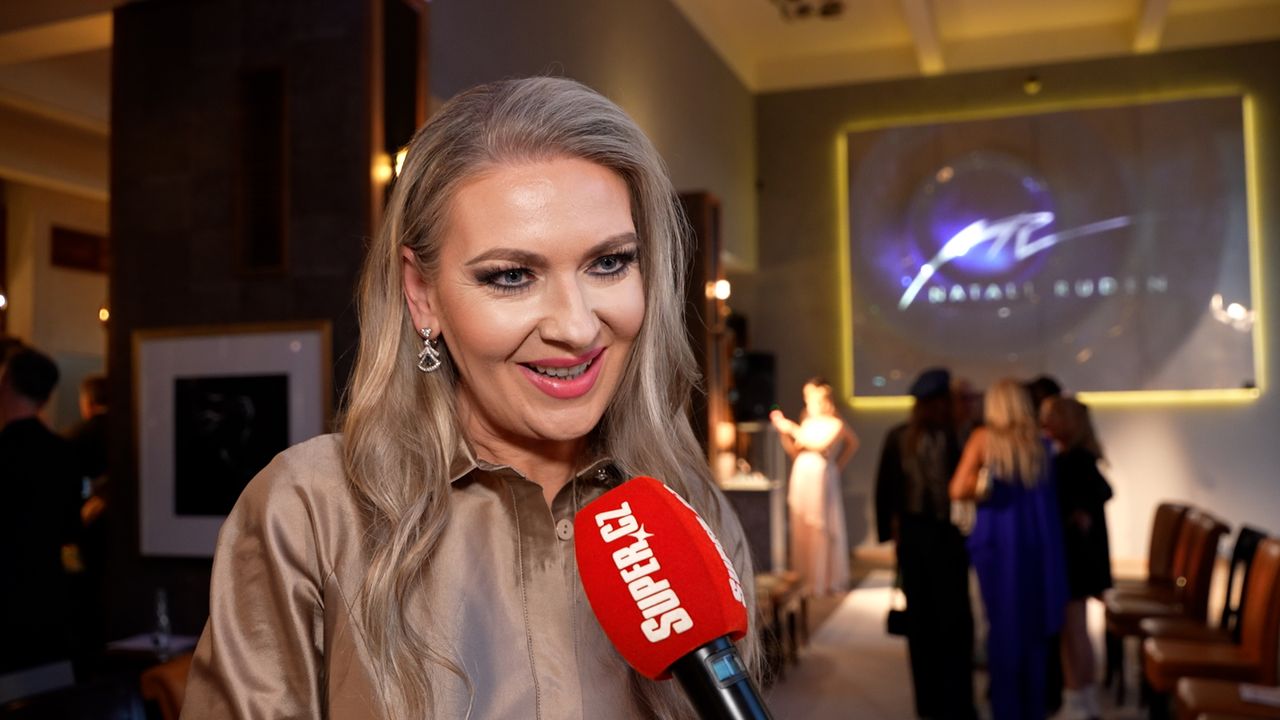 Z Floridy zpívat na Euro a pak na karlovarský festival: V Česku jste na ...