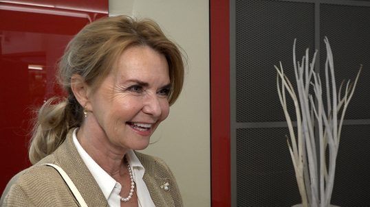 Letos oslavila 60 a nestydí se za to: Svoje vrásky mám ráda, protože ... Letos oslavila 60 a nestydí se za to: Svoje vrásky mám ráda, protože ...