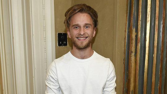 Nadějný herec jako černá ovce právnické rodiny: Tony Mašek je hvězdou ...