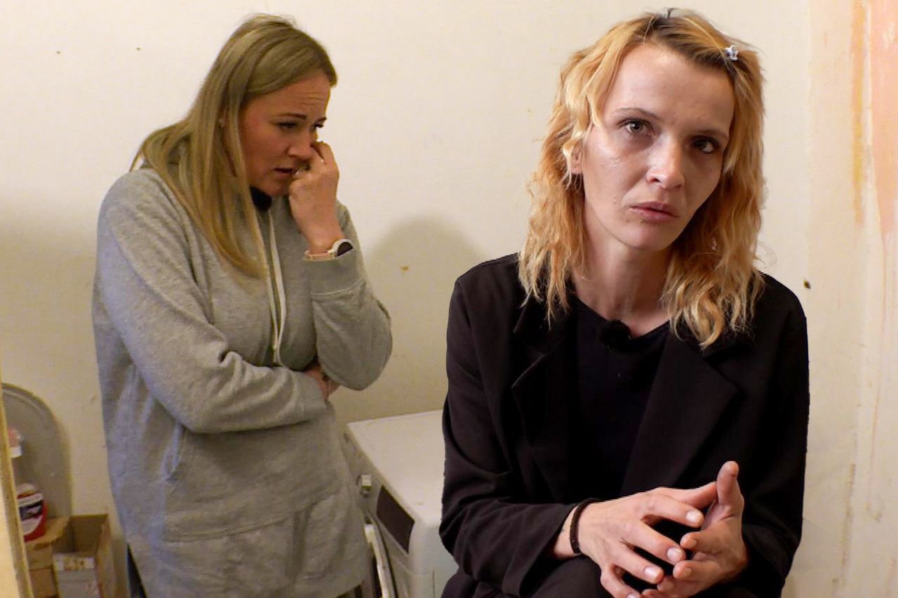 Drsná Výměna Manželek Špína Smrad Neposlušné Děti Které Si Hrají S