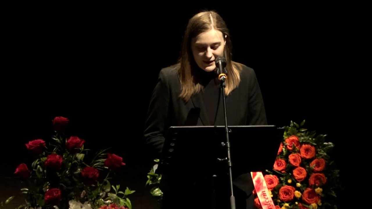 Ahoj mami, pořád tomu nedokážu uvěřit. Dcera Simony Postlerové ...