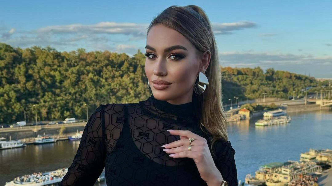 Nejkrásnější Češka ukázala božskou postavu v odvážném modelu: Průhledné ...