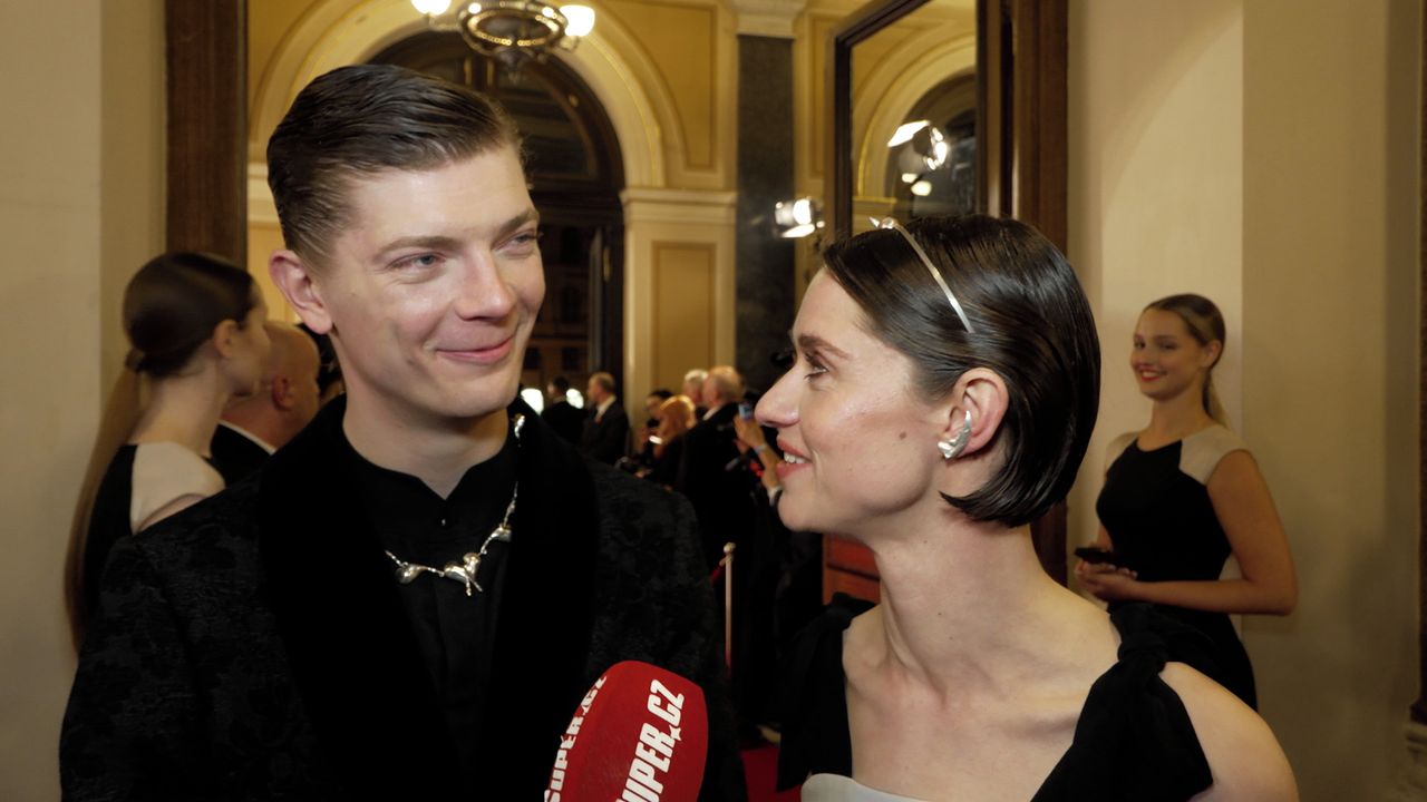 Seriálový vrah Hojer poprvé s manželkou, s níž se odstěhoval do Sudet ...