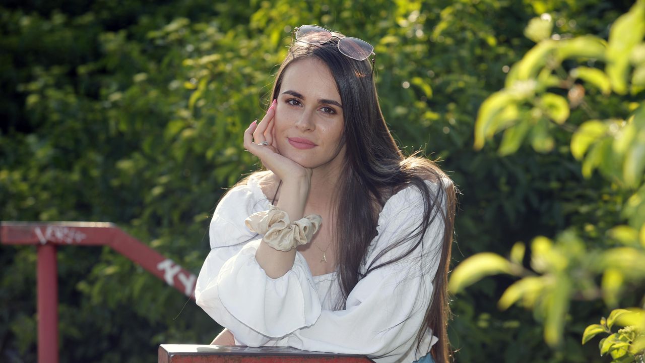 Přírodní desítky si nechala zmenšit o několik velikostí: Nejslavnější učitelka Česka Andrea ...