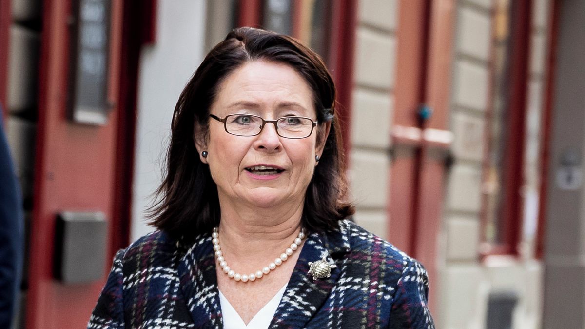 Senátorka Němcová dala premiérovi vysvědčení: Hezké není. Při psaní ...